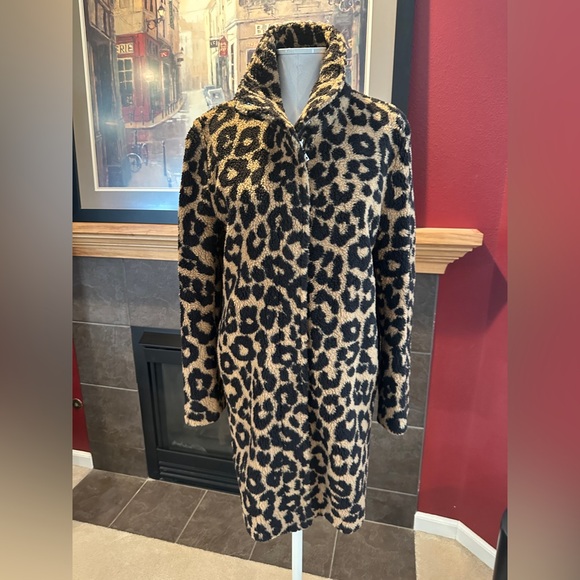 LOFT | Jackets & Coats | Fuzzy Leopard Print Coat | Poshmark